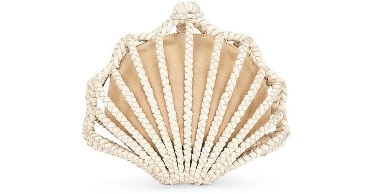 Aranaz Oskola Leather Clutch in Natural | Lyst