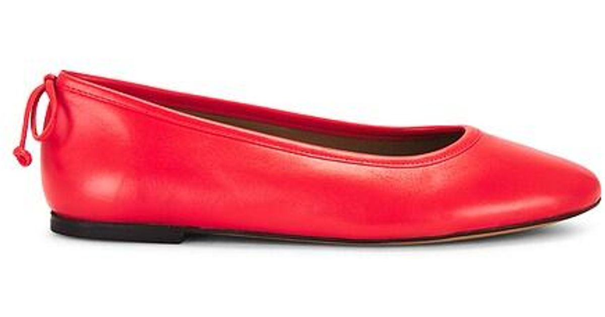 Flattered Poppy Flat in Red | Lyst