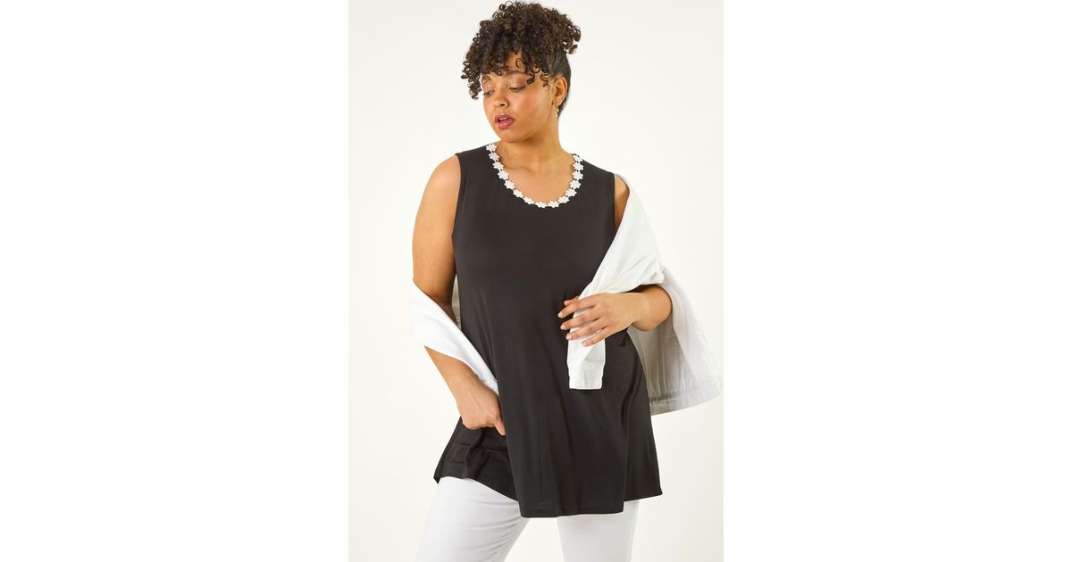 Roman Curve Curve Daisy Trim Vest Top in Black | Lyst UK