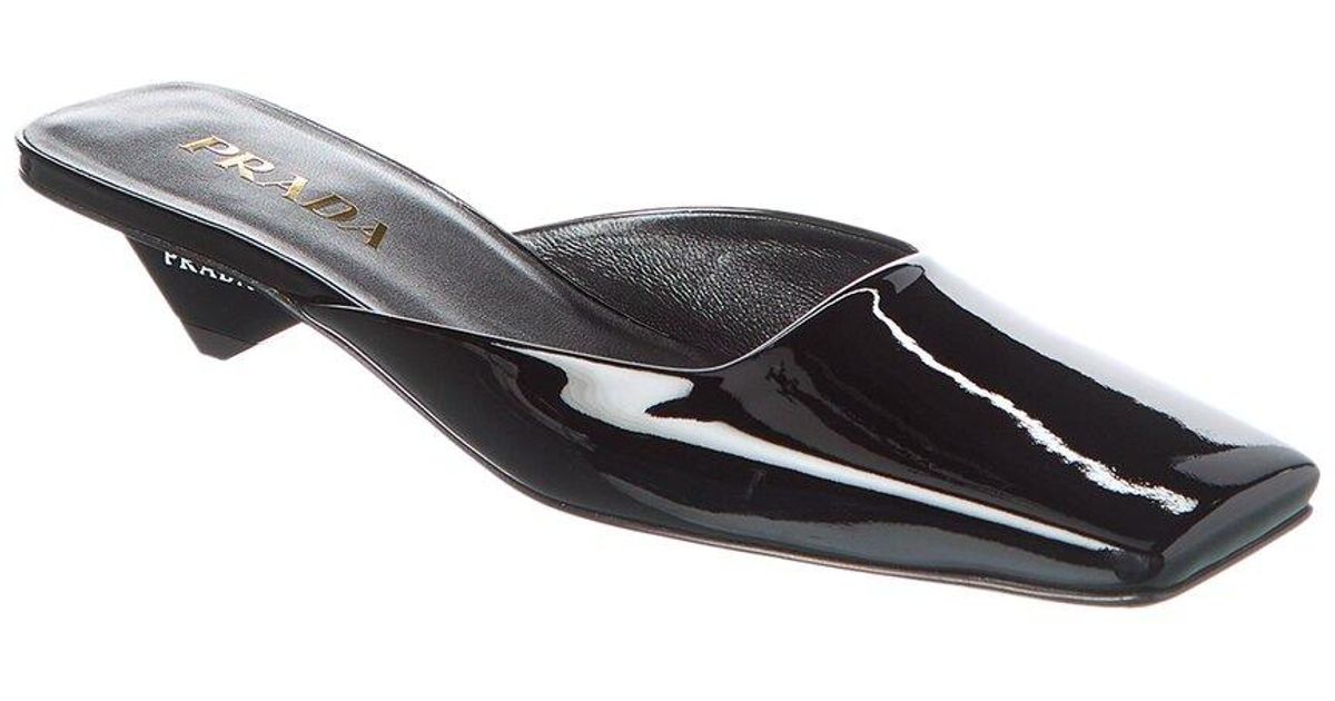 Prada Logo Patent Mule in Black | Lyst
