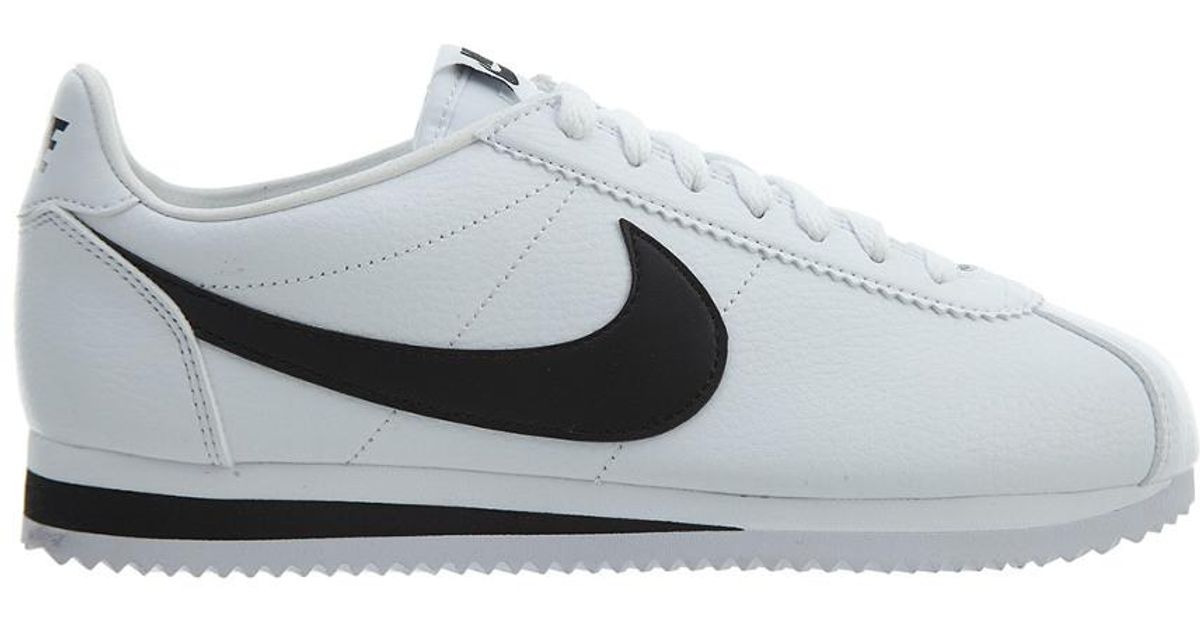 Nike Classic Cortez Leather Running Shoe in Gray for Men | Lyst