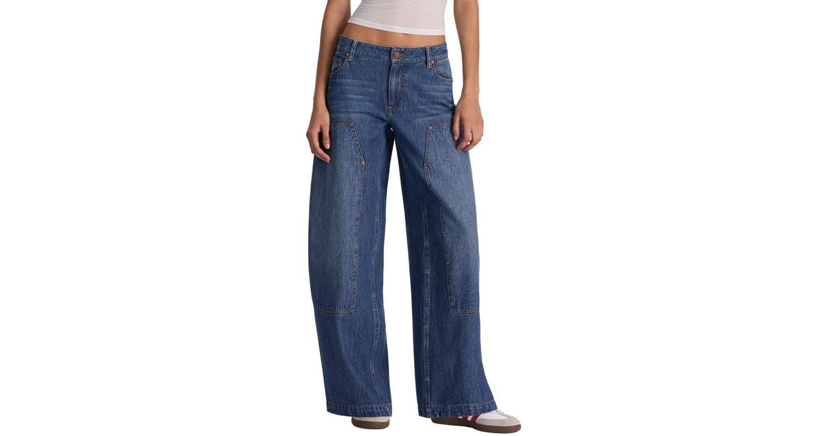 Alice + Olivia Andie Low-Rise Carpenter Barrel Jean in Blue | Lyst