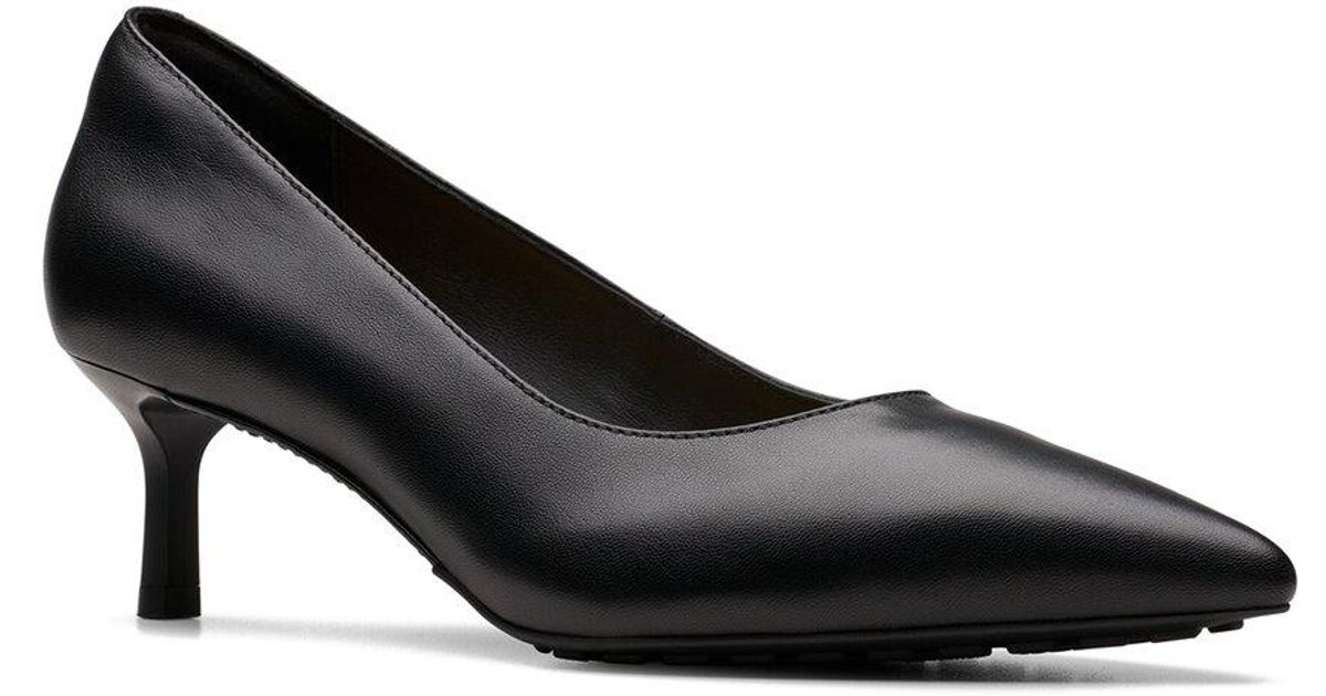 Clarks Adela Court Leather Pump in Black | Lyst UK