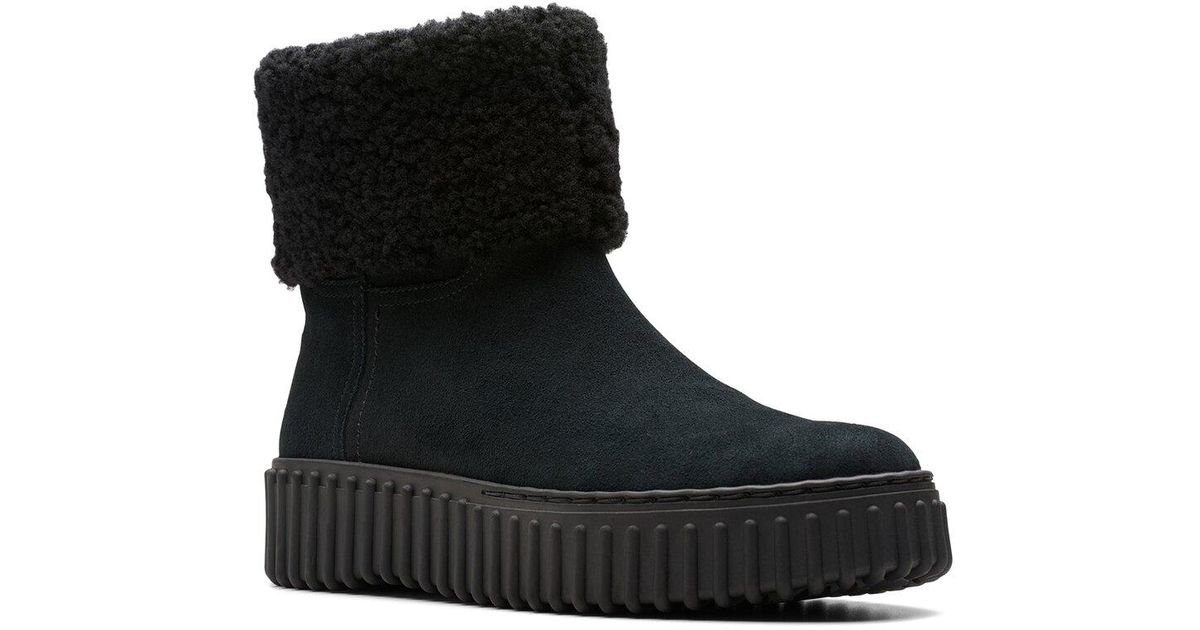 Clarks Torhill Turn Suede Bootie in Black | Lyst