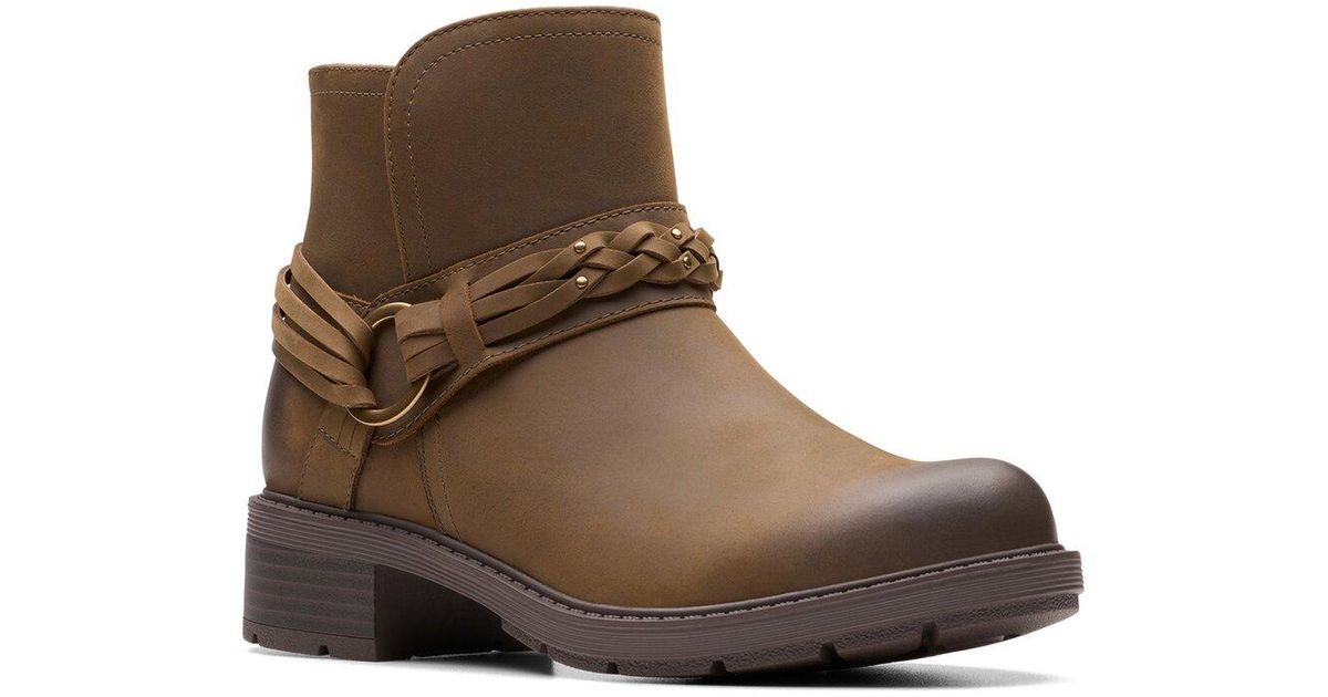 Clarks Hearth Kaylie Leather Bootie in Brown | Lyst