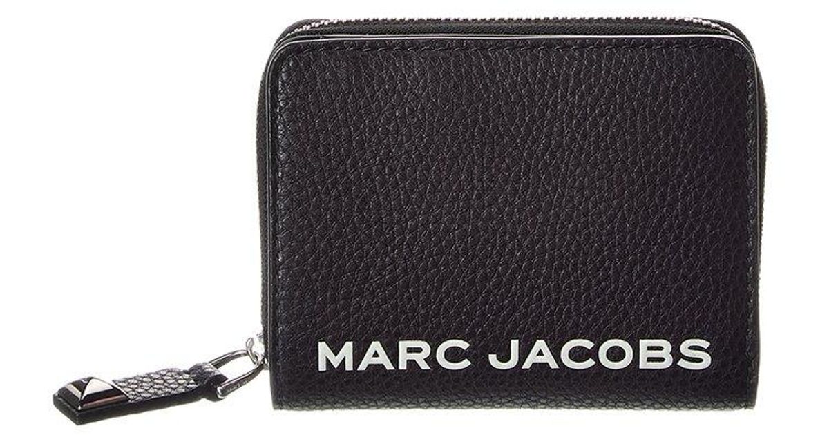 Marc Jacobs Mini Leather Compact Wallet in Black | Lyst UK