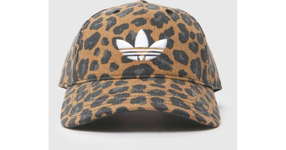 adidas Leopard Baseball Cap in Metallic | Lyst UK
