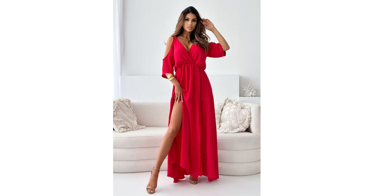 Everyday the Label Cold Shoulder Maxi Dress With Side Slit in Red | Lyst UK