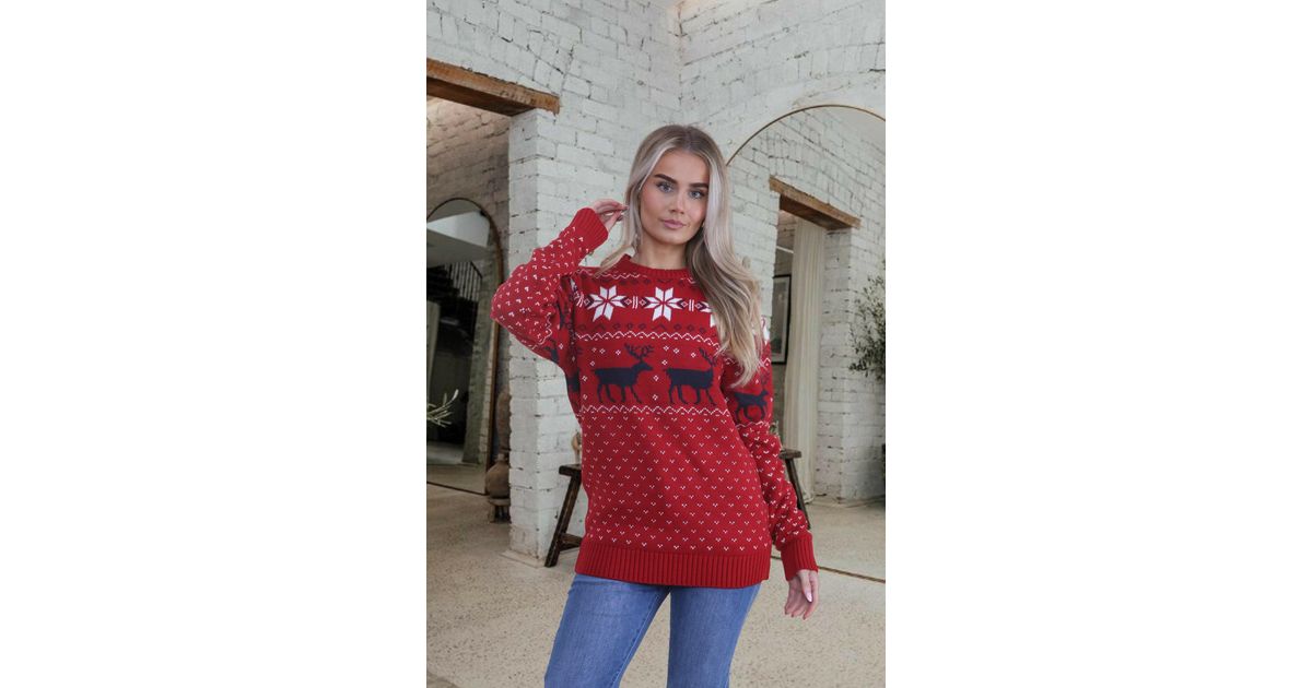 Femme Luxe Reindeer & Snowflake Pattern Knitted Christmas Jumper in Red ...