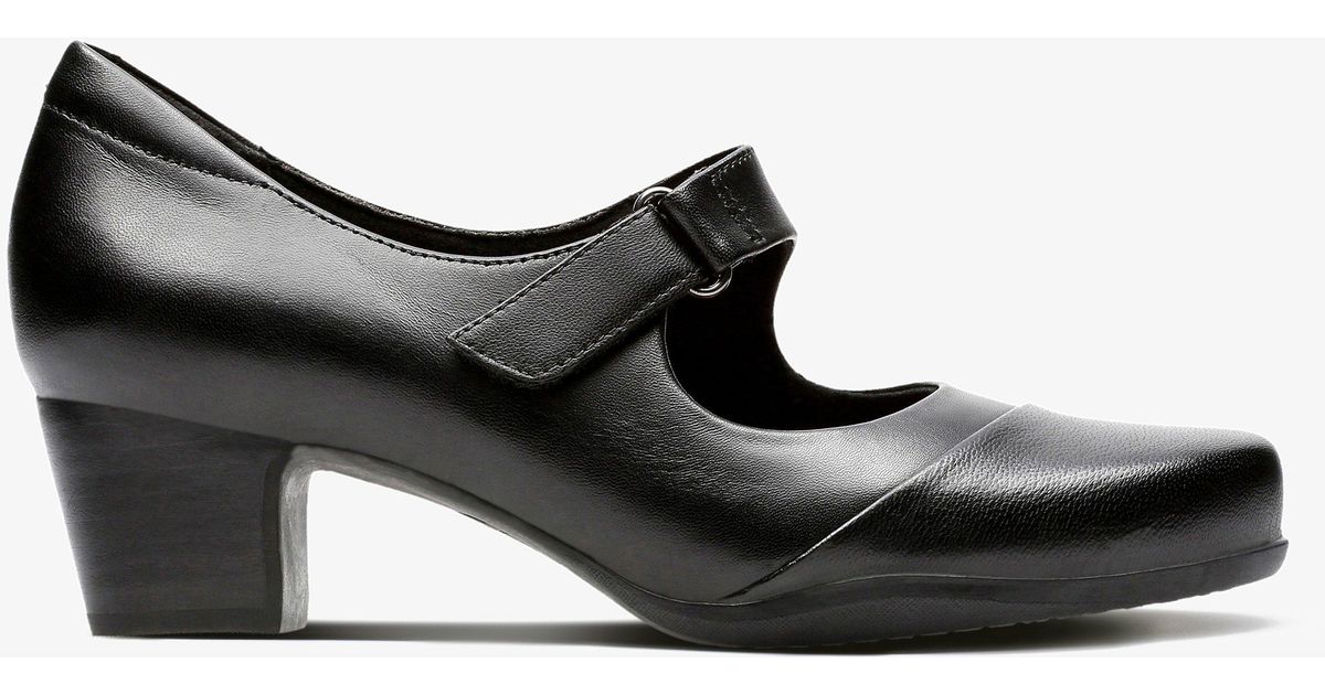 Clarks Rosalyn Wren Leather Shoes in Black | Lyst UK