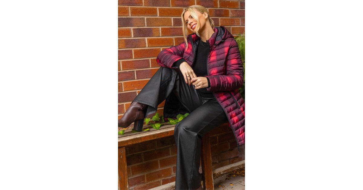 Roman Check Print Quilted Puffer Coat in Red | Lyst UK