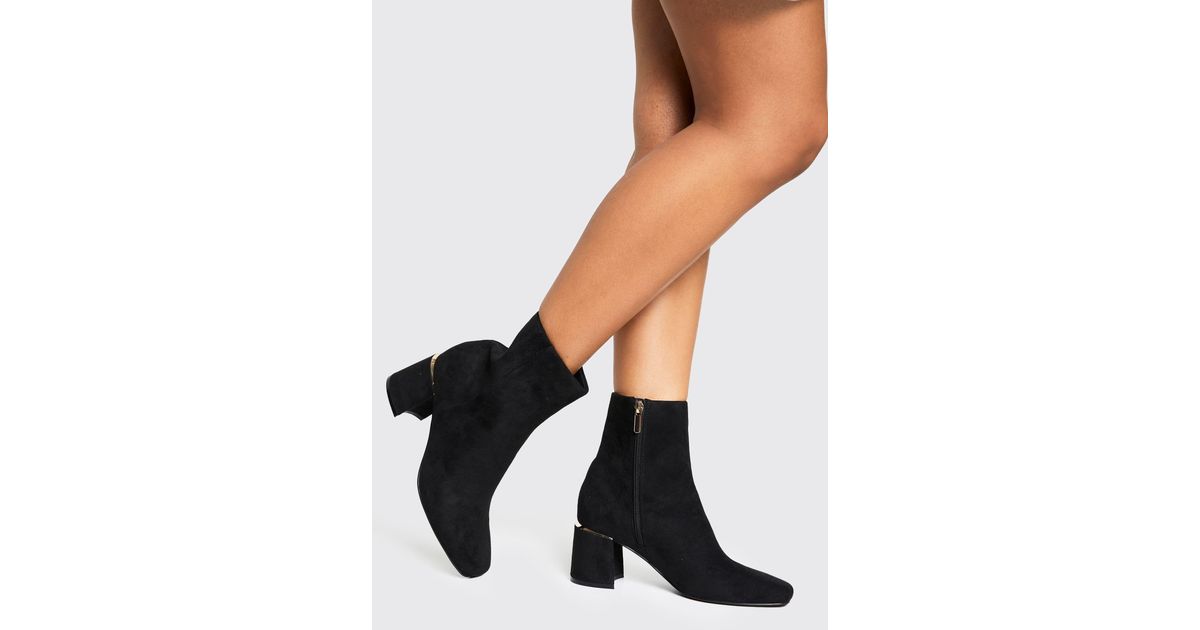 Boohoo Faux Suede Hardware Heeled Detail Low Block Boots in Black | Lyst UK