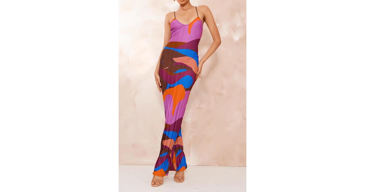 Everyday the Label Floral Pleated Maxi Dress in Red | Lyst UK