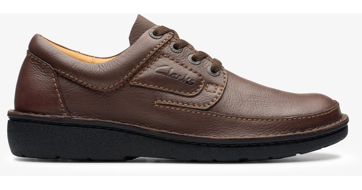 Clarks Nature Ii Tan Shoes in Brown for Men | Lyst UK