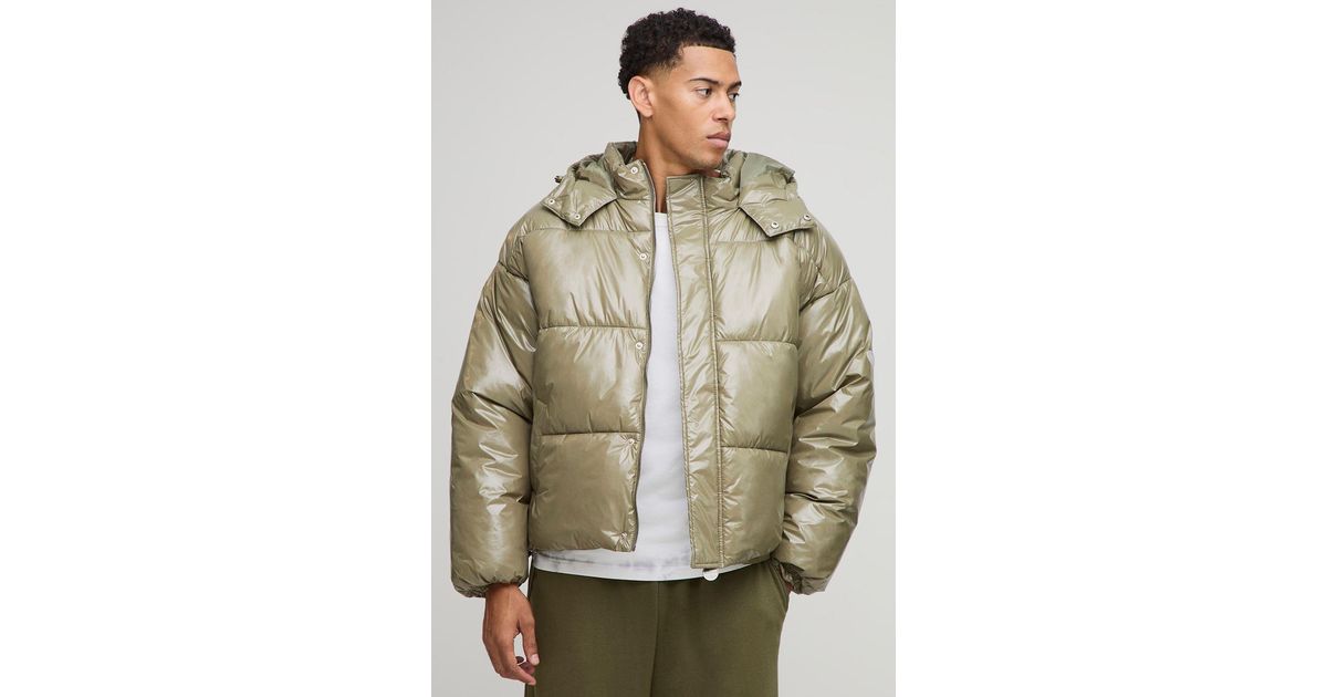 BoohooMAN Regular Fit High Shine Hooded Puffer Jacket in Green for Men ...