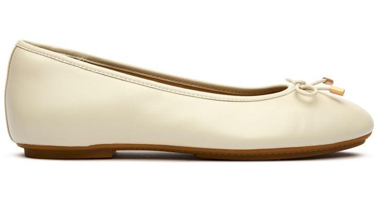 Fitflop Delicato Shoes in Natural | Lyst UK