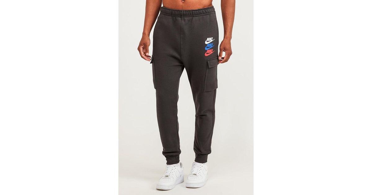 Nike Sportswear Standard Issue Cargo Joggers in Black for Men | Lyst UK