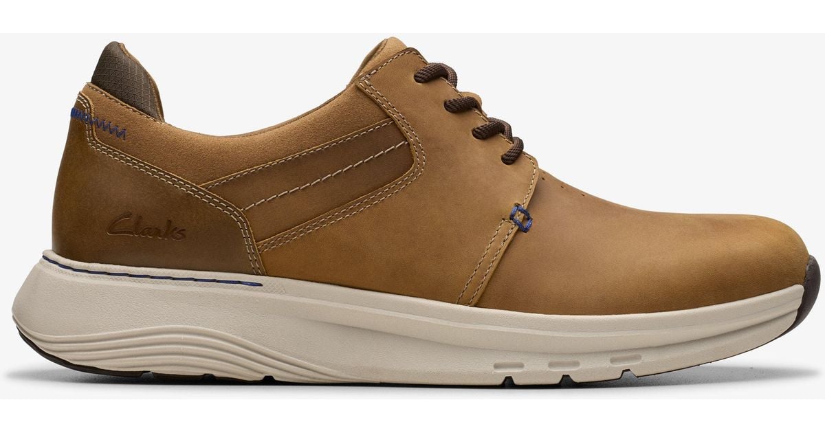 Clarks Motion Trek Pt Dark Tan Lea Trainers in Brown for Men | Lyst UK