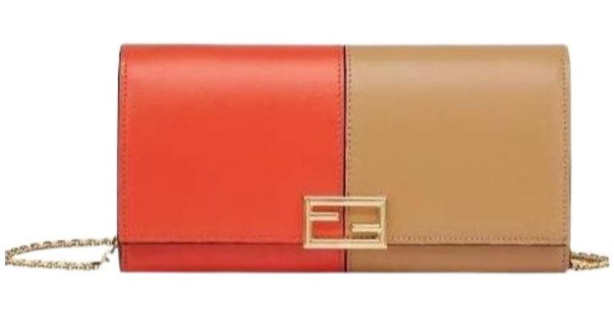 Fendi Baguette Logo Details Chain Wallet in Red | Lyst