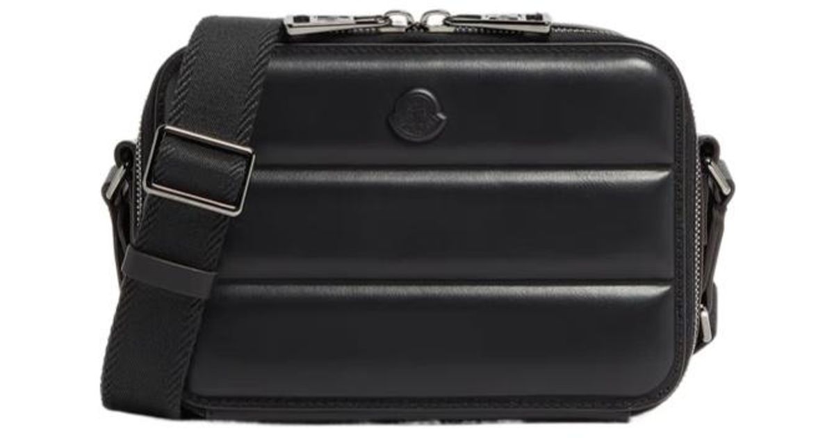 Moncler Logo-Appliqué Leather Messenger Bag in Black for Men | Lyst