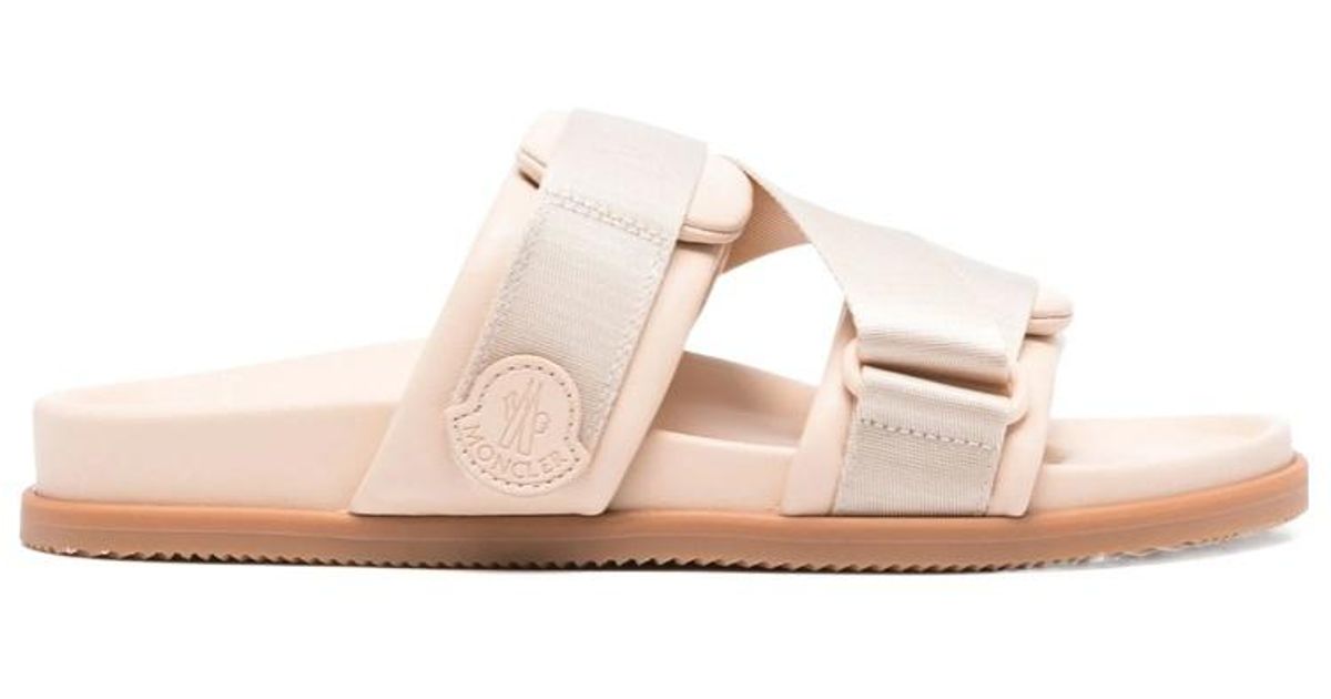 Moncler Round Toe Flat Slippers in Pink | Lyst