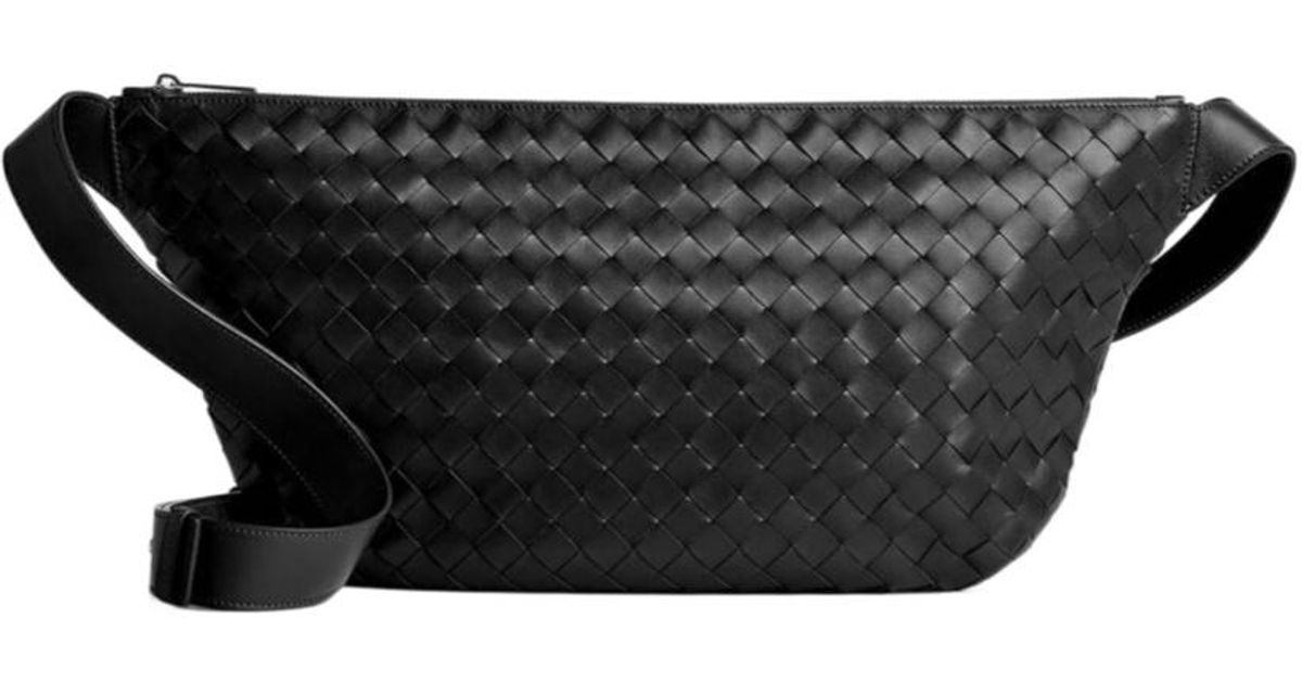 Bottega Veneta Intrecciato Day Sling Bag in Black for Men | Lyst