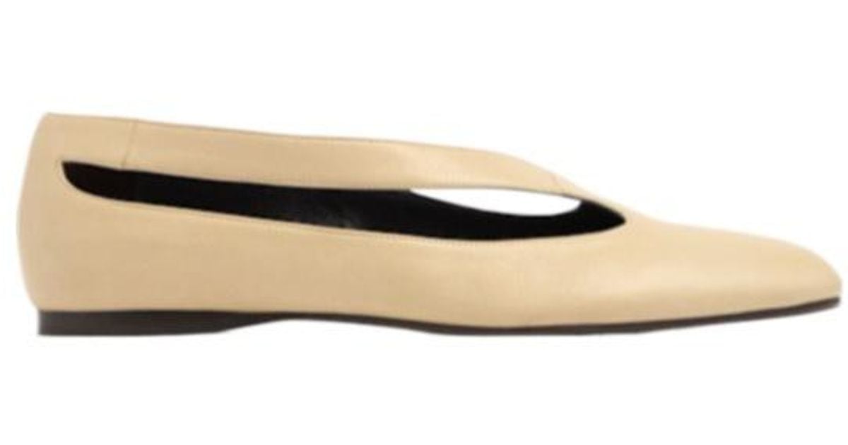 KHAITE Round Head Ballet Flats in Natural | Lyst