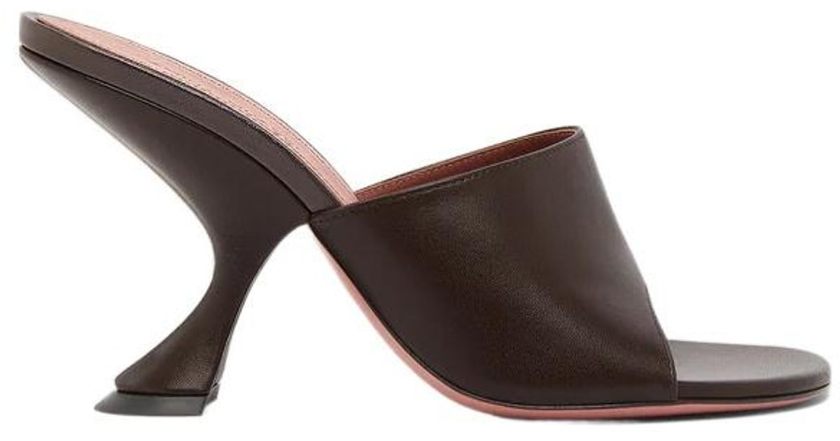 AMINA MUADDI Taylor Slipper 90 Nappa in Brown | Lyst