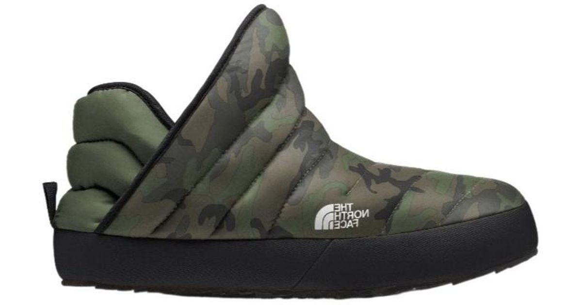 The North Face Round Head Slippers in Black for Men | Lyst