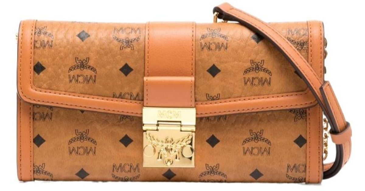 MCM Tracy Chained Wallet in Brown | Lyst