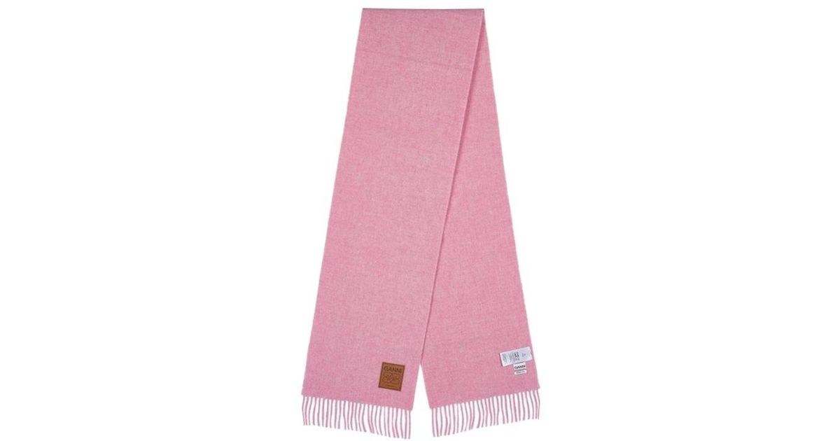 Ganni Logo Patch Fringed Edge Scarf in Pink | Lyst