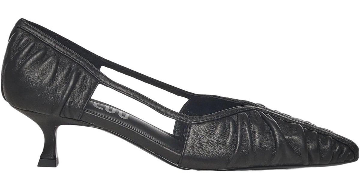 Bibi Lou Pointed V-Neck Pumps in Black | Lyst UK