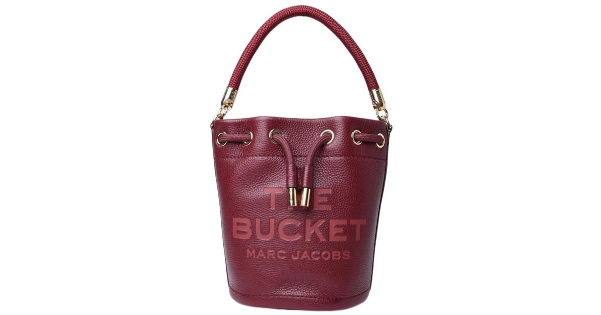 Marc Jacobs Logo Embossed The Bucket Bag in Purple | Lyst