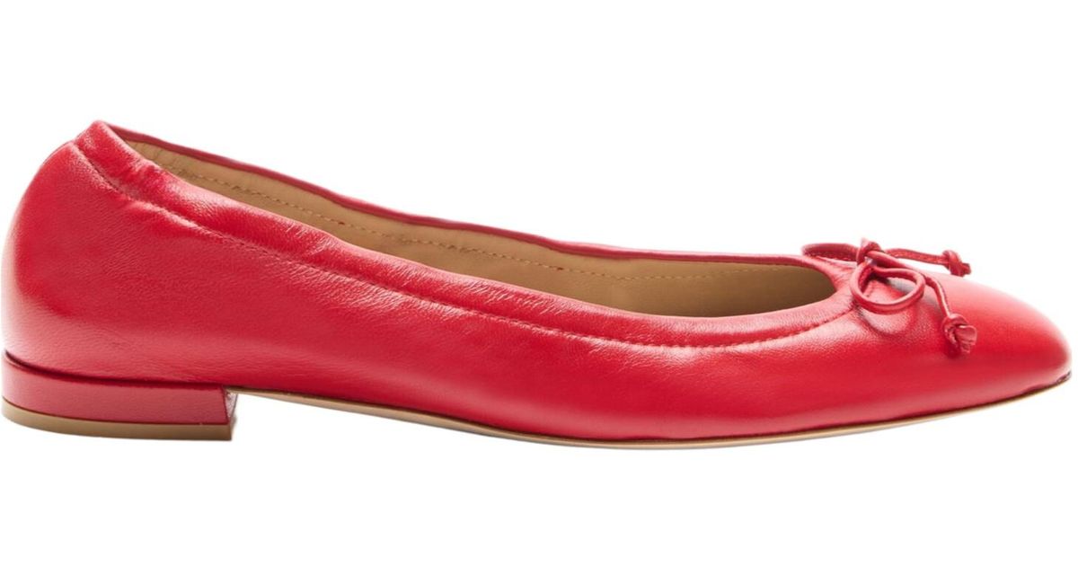 Stuart Weitzman Bria Ballet Flats in Red | Lyst