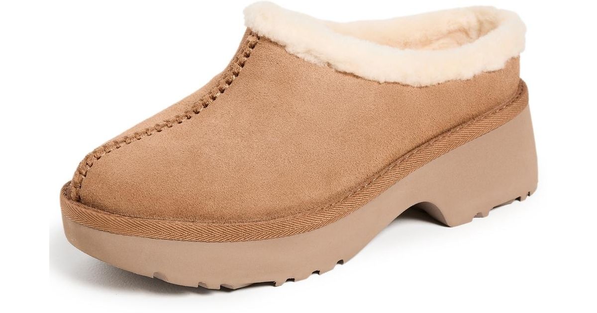 UGG New Heights Cozy Clogs in Natural | Lyst