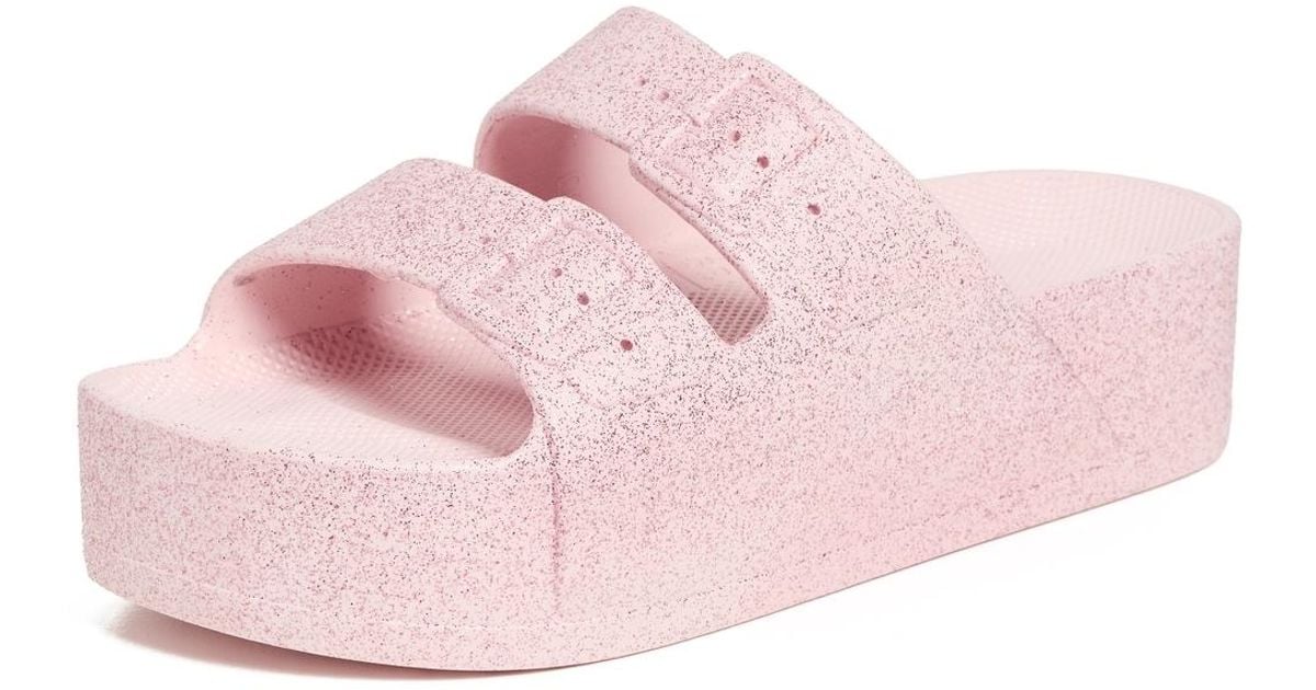 FREEDOM MOSES Metallic High Platform Slides in Pink | Lyst