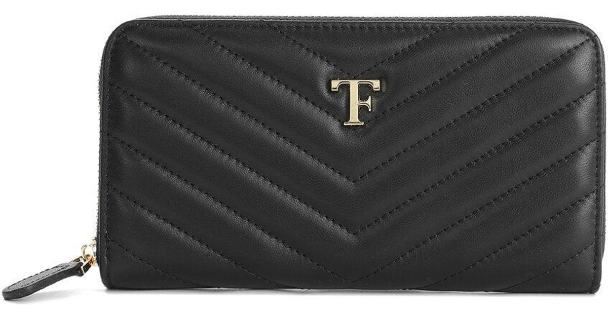 Tiffany & Fred Paris V-Shape Quilted Leather Wallet in Black | Lyst