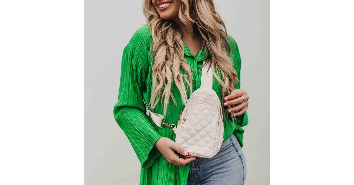 Pretty Simple Pinelope Quilted Sling Bag in Green | Lyst
