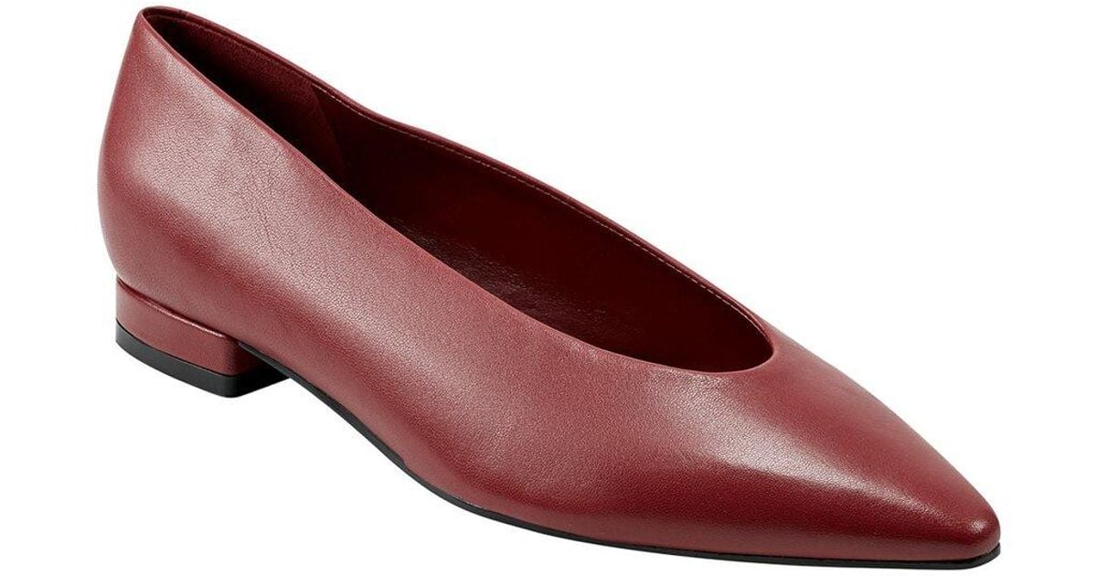 Marc Fisher Gunner Leather Flat in Red | Lyst