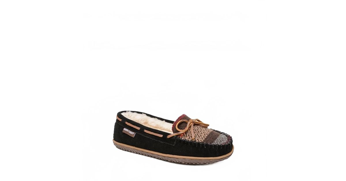 Minnetonka Tilia Moccasins in Black | Lyst