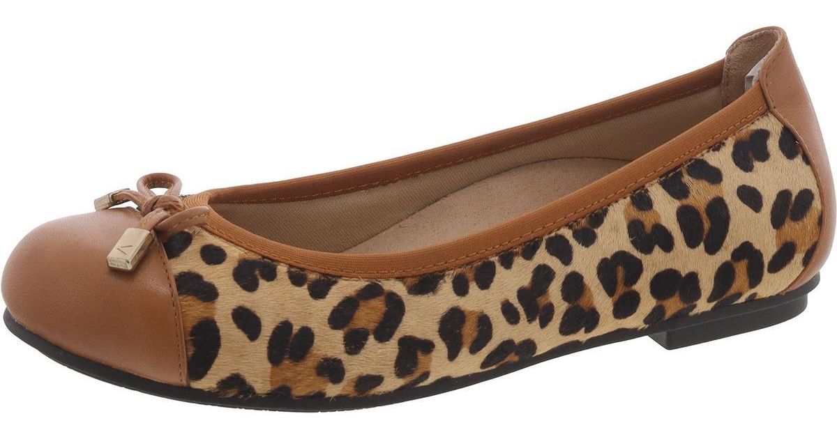 Vionic Minna Calf Hair Leopard Print Ballet Flats in Brown | Lyst