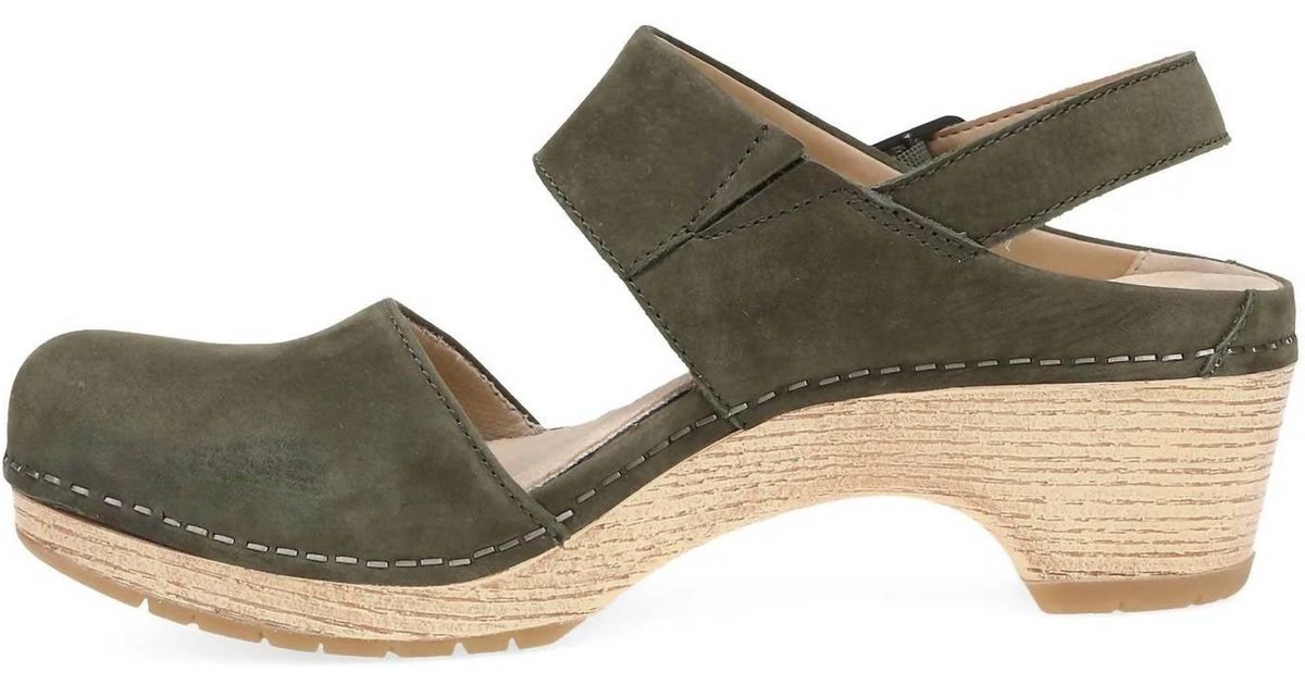 Dansko Lucia Closed-Toe Sandal in Green | Lyst
