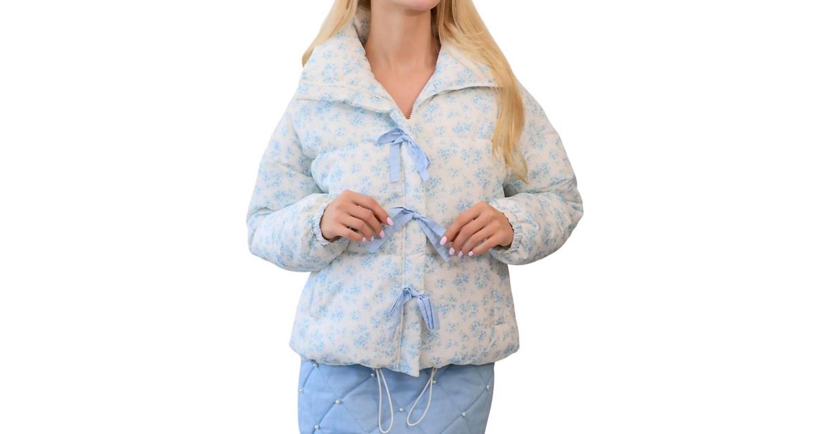 Main Strip Bow Puffer Coat in Blue | Lyst