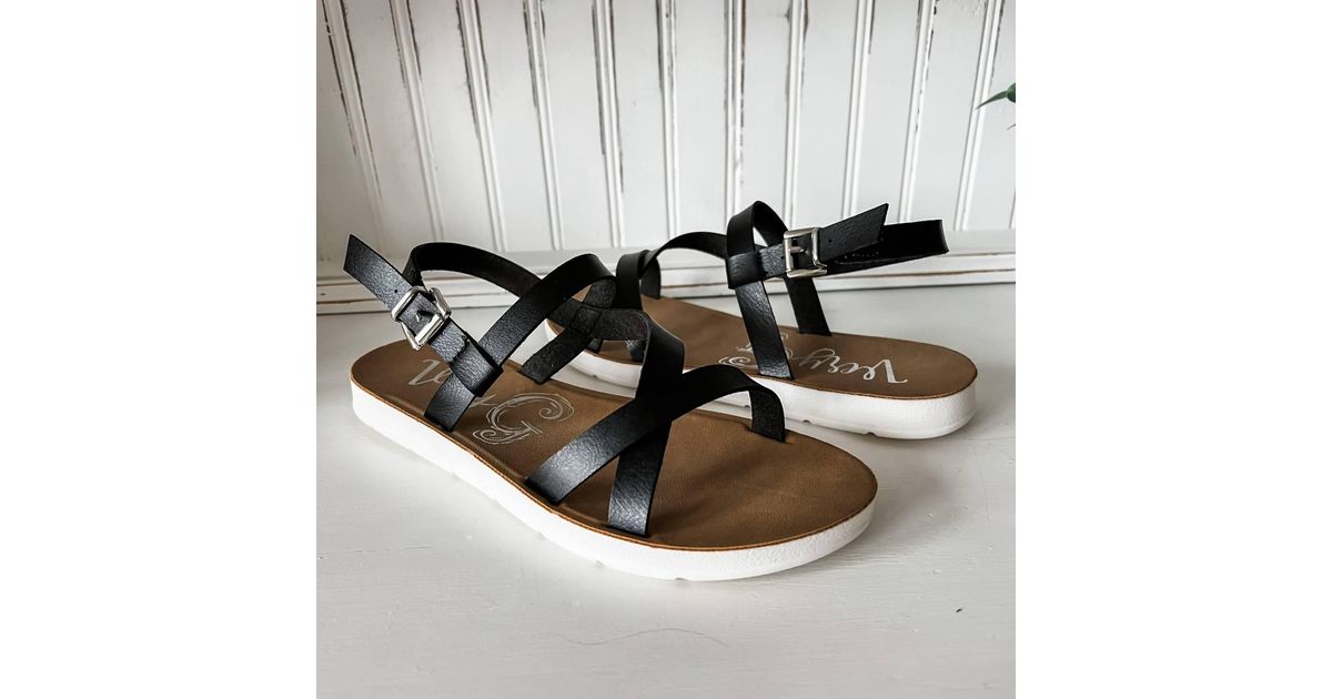 Very G Tristy Sandal in Black | Lyst