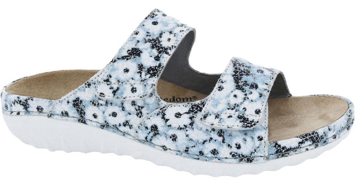 Barefoot Freedom Cruize Leather Slip On Footbed Sandals in Blue | Lyst