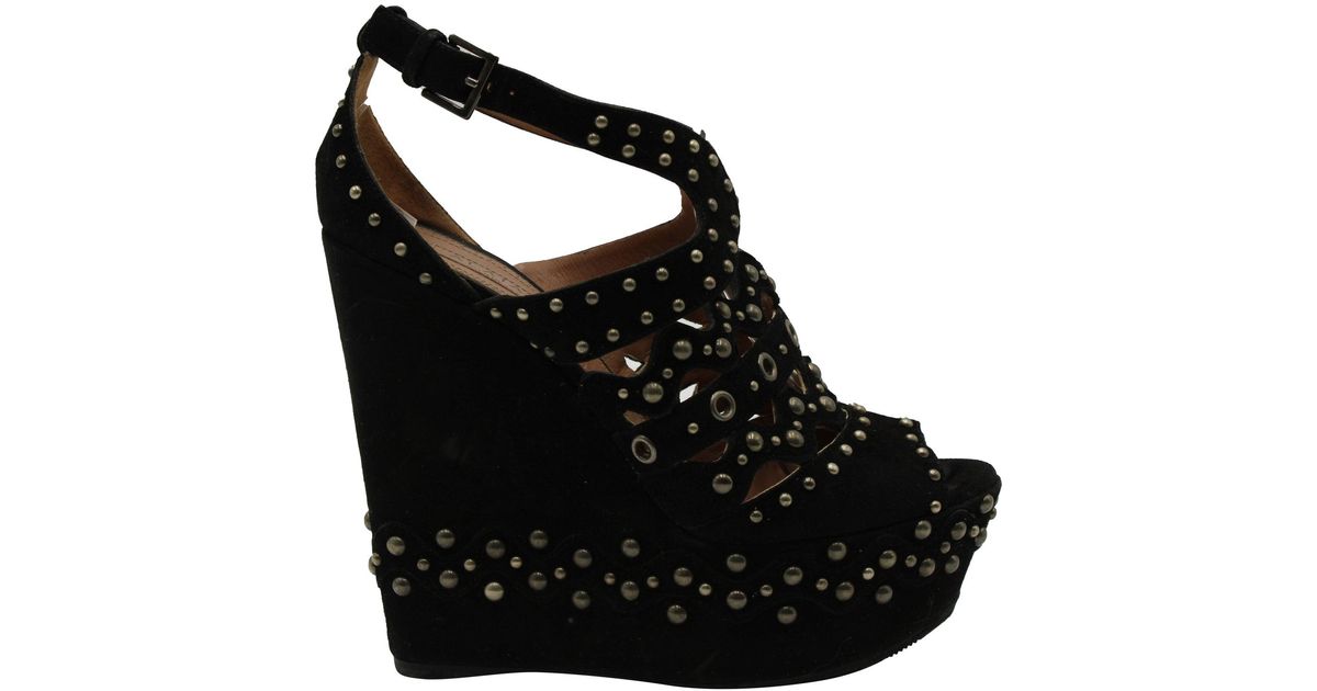 Alaïa Alaia Studded Wedge Sandals in Black | Lyst