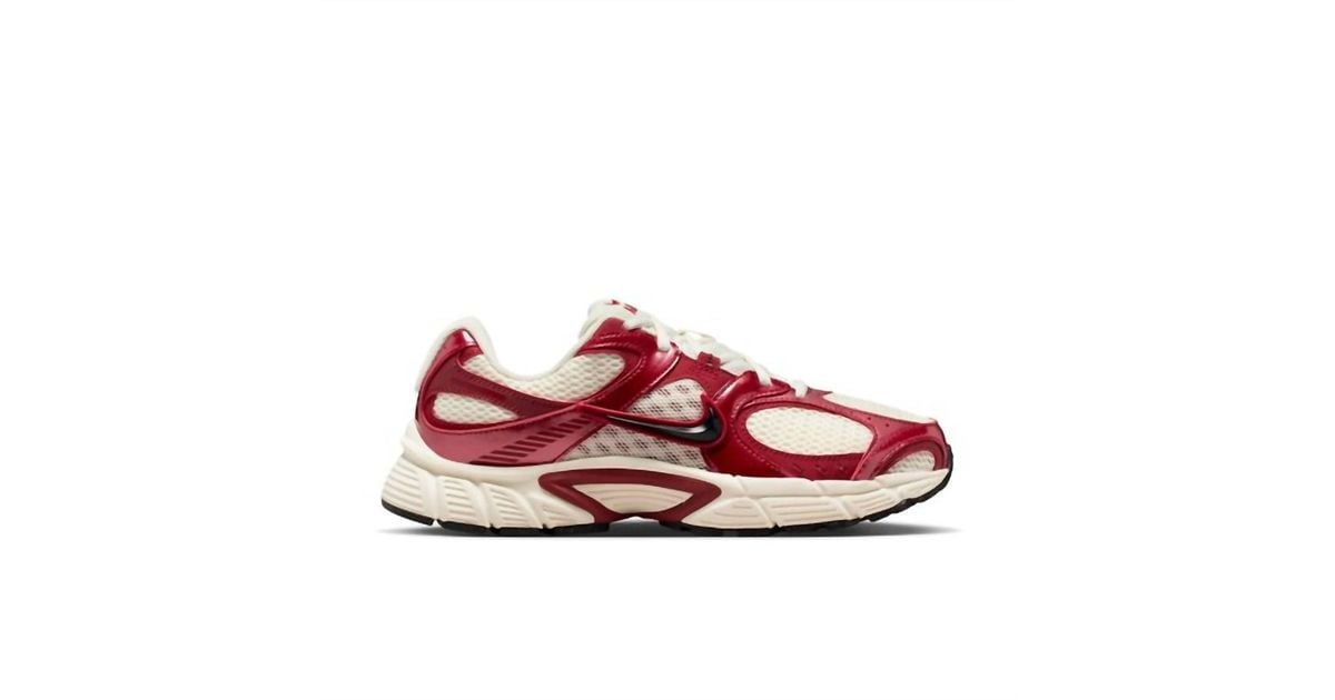 Nike V5 Rnr Shoe in Red | Lyst