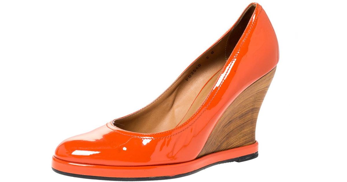 Ferragamo Patent Leather Wedge Platform Pumps in Orange | Lyst