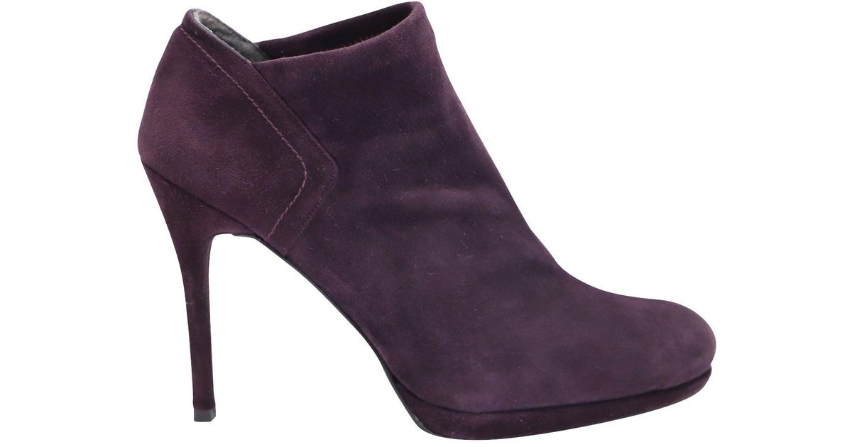 Stuart Weitzman Almond Toe Ankle Boots in Purple | Lyst