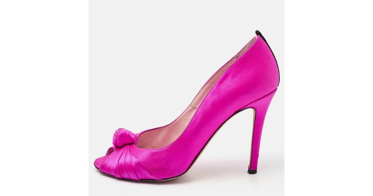 SJP by Sarah Jessica Parker Satin Peep Toe Pumps in Pink | Lyst